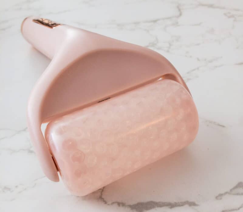 Ready To De-Puff Your Face? Ice Roller Benefits & Tips That Work! - I ...