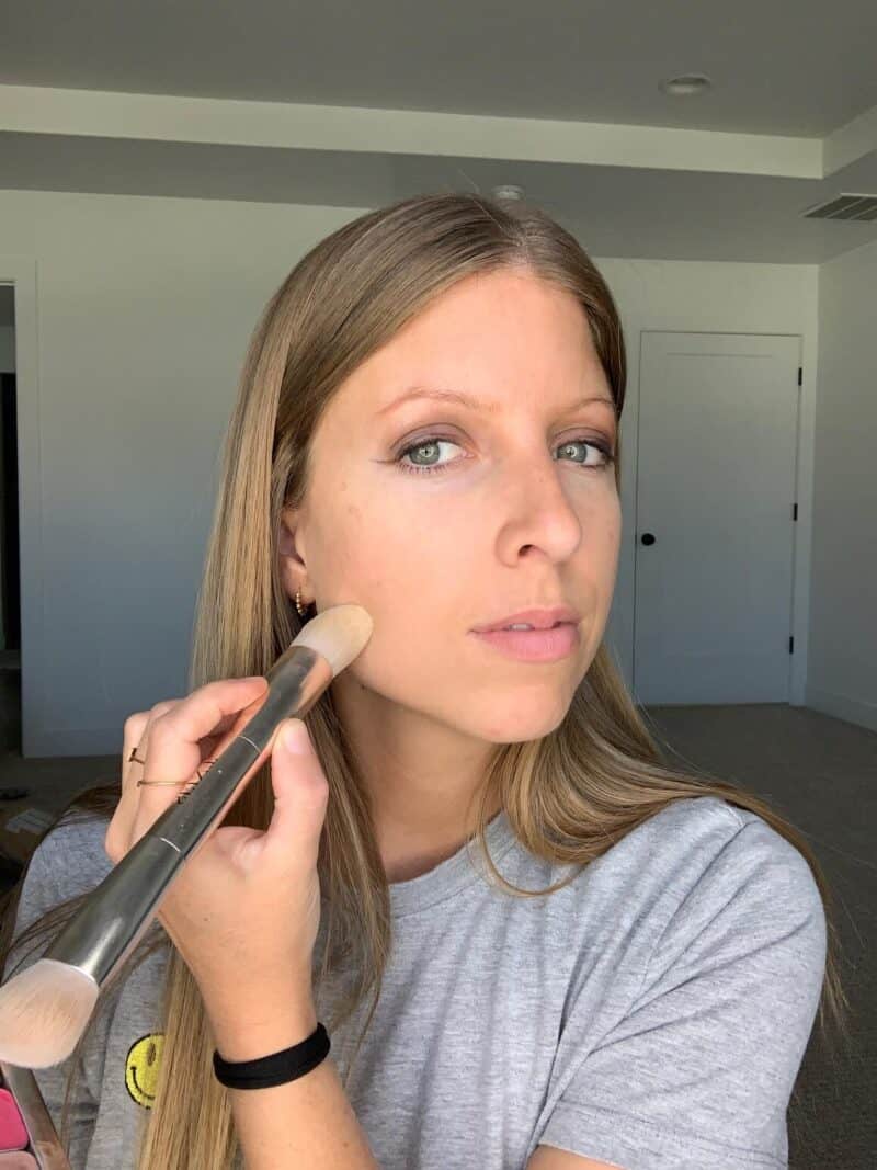 Easy Rosie The Riveter Costume Makeup for Halloween - I Spy Fabulous